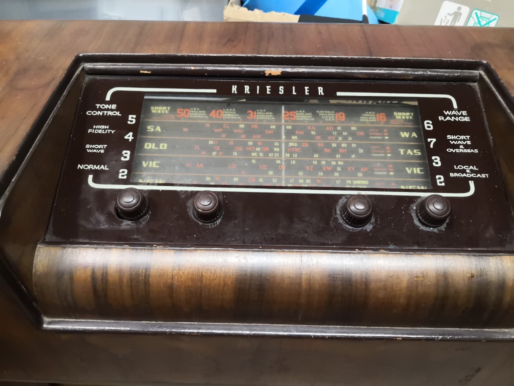 Restoring a vintage Kriesler console radio | OCAU Forums
